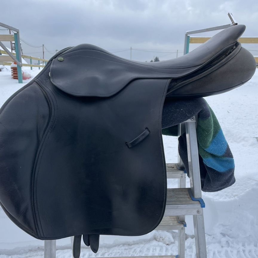 Конкурное седло для лошади County Conquest