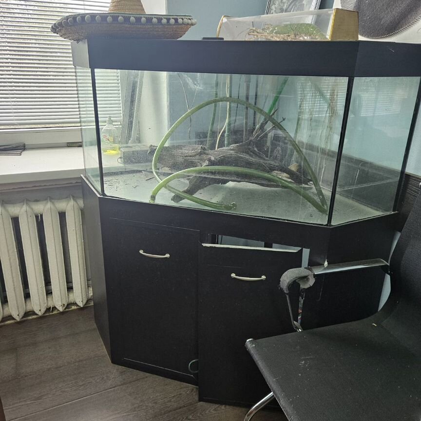 Аквариум с тумбой