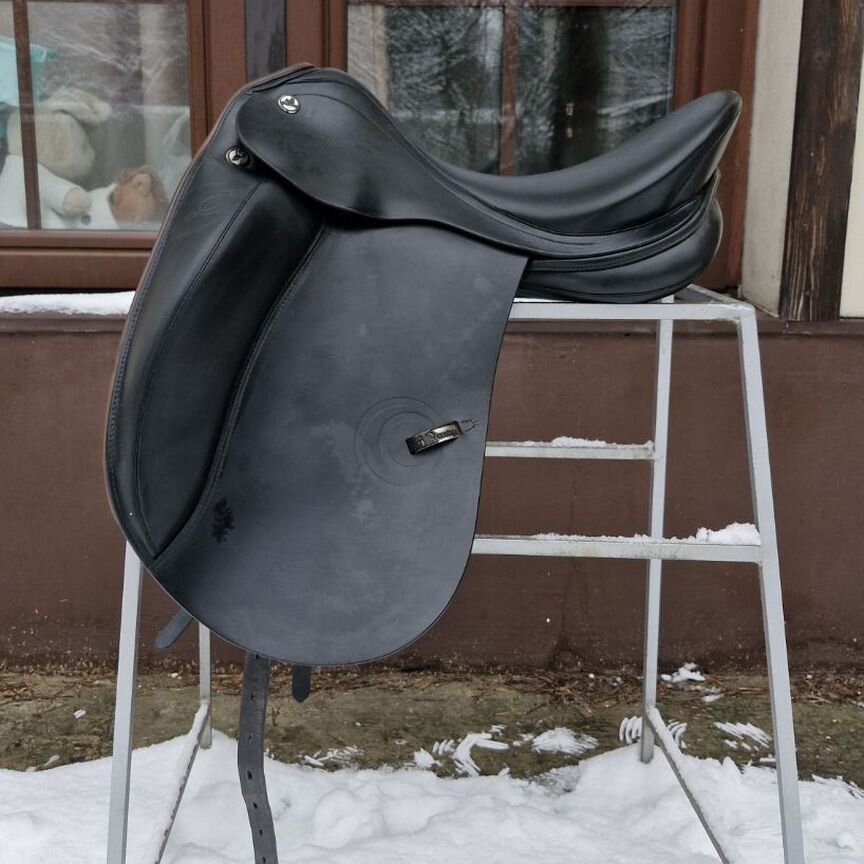 Седло выездковое Prestige