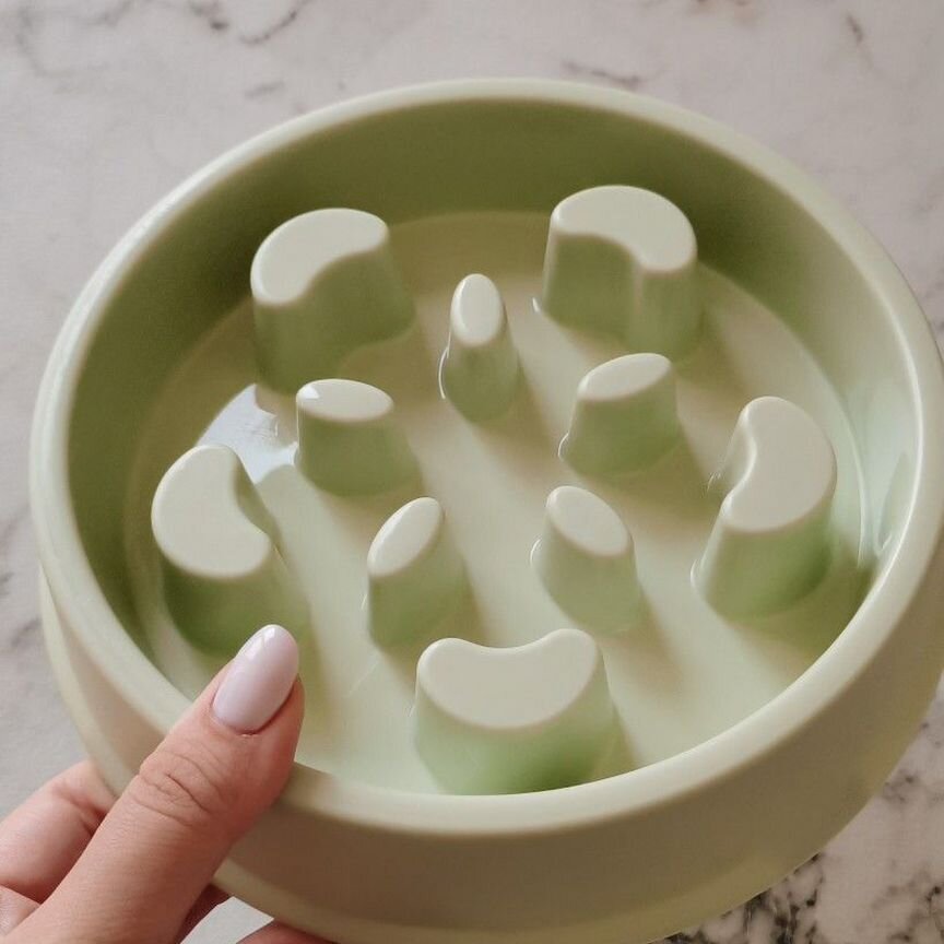 Миска для медленного кормления собачья