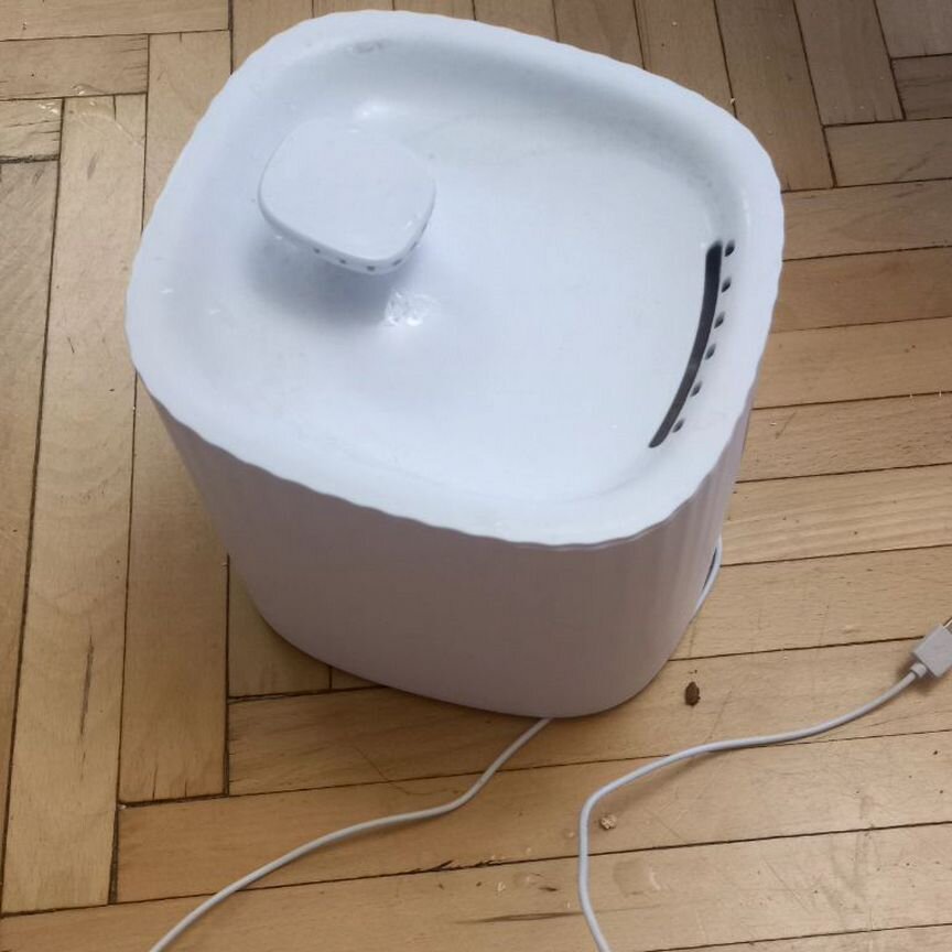 Поилка для кошек