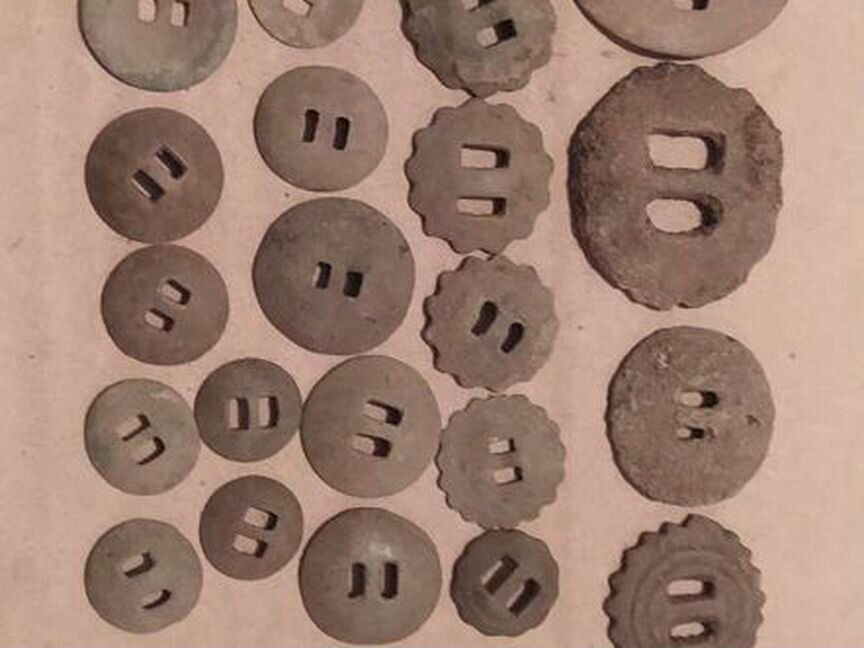 Элементы конской упряжи