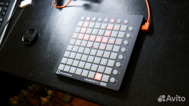 Novation launchpad mini mk2 купить в Москве | Хобби и отдых | Авито