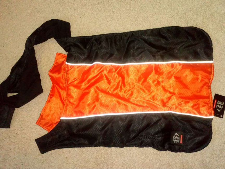 Поводок, попона для собаки