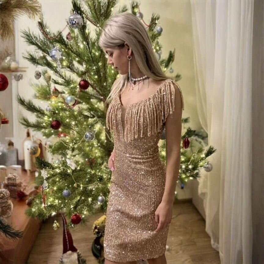 Вечернее платье 42 44