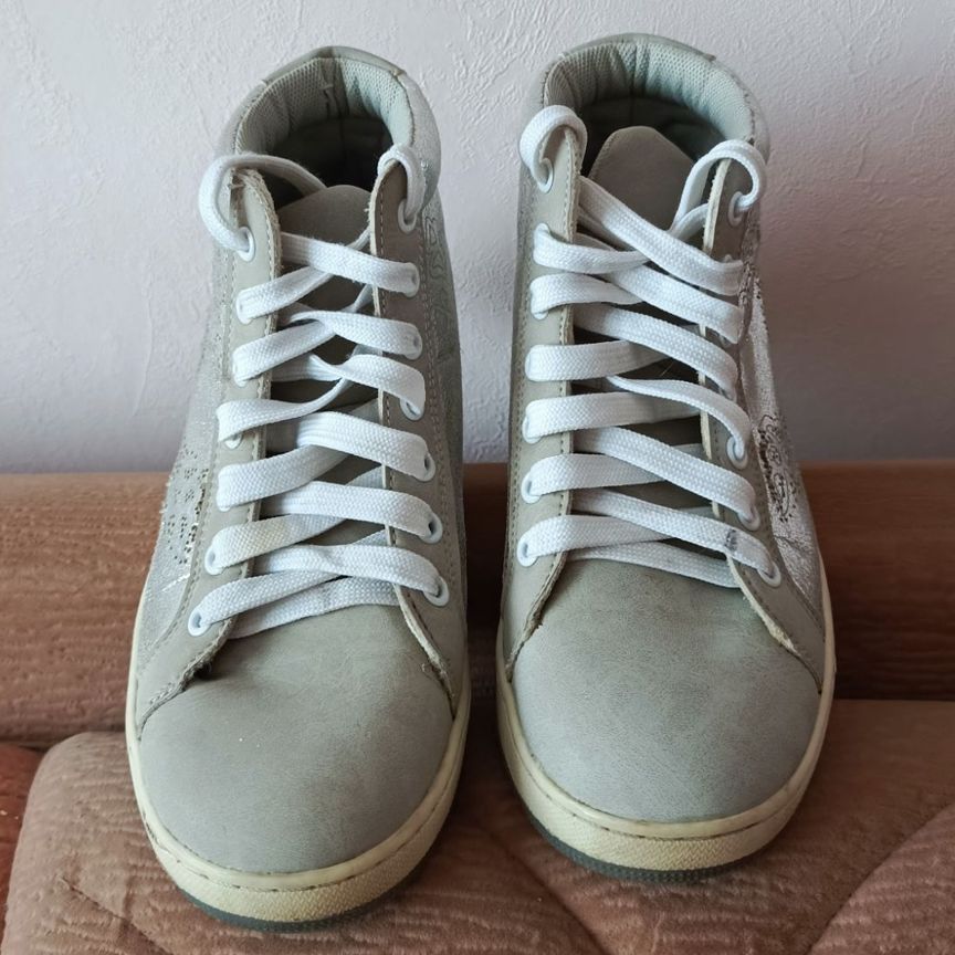 Ботинки женские, демисезонные 37