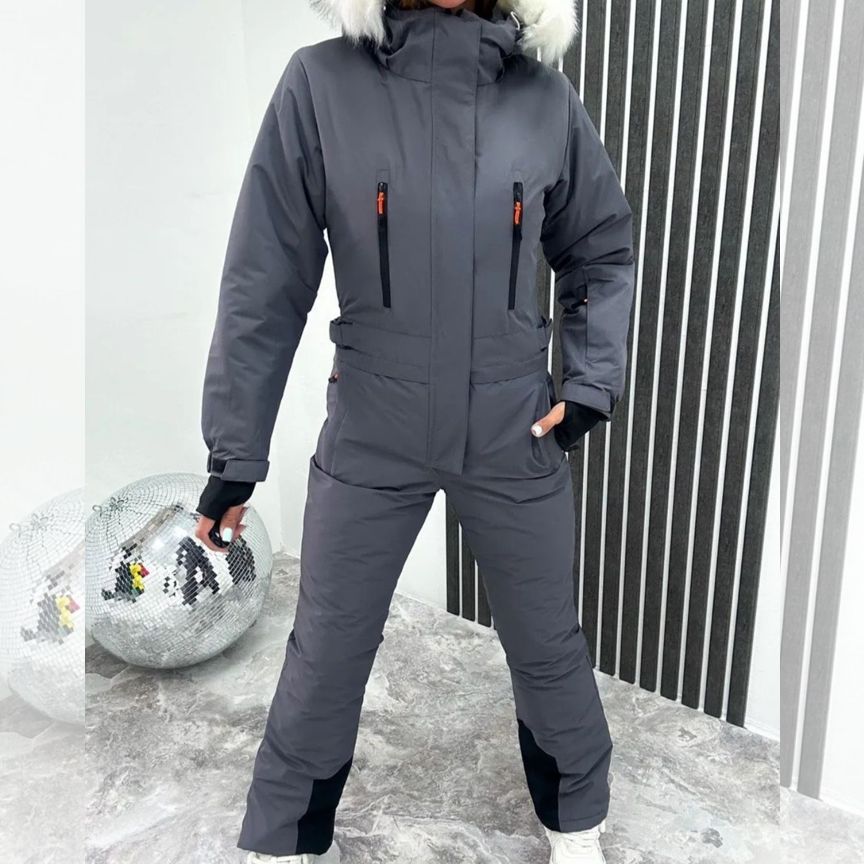 Комбинезон зимний женский р-р 46