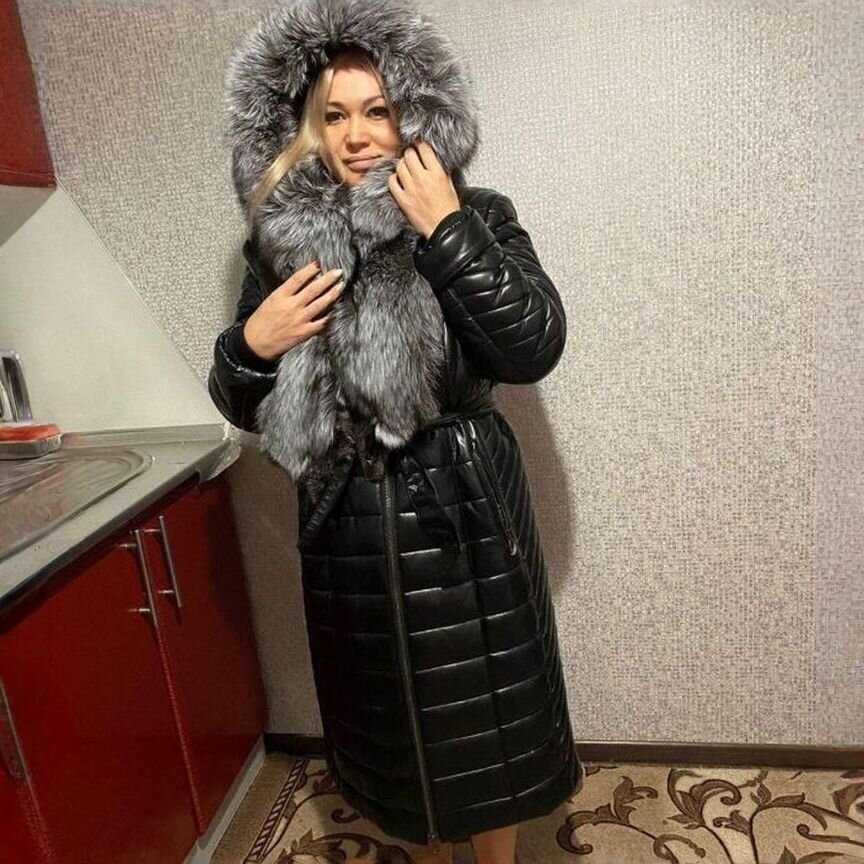 Пуховик зимний женский 50 52 с мехом