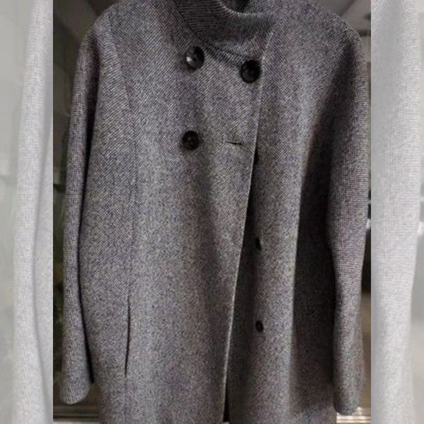 Пальто женское демисезонное 46 размер