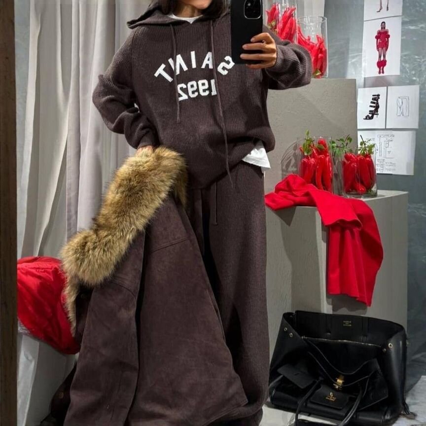 Костюм женский