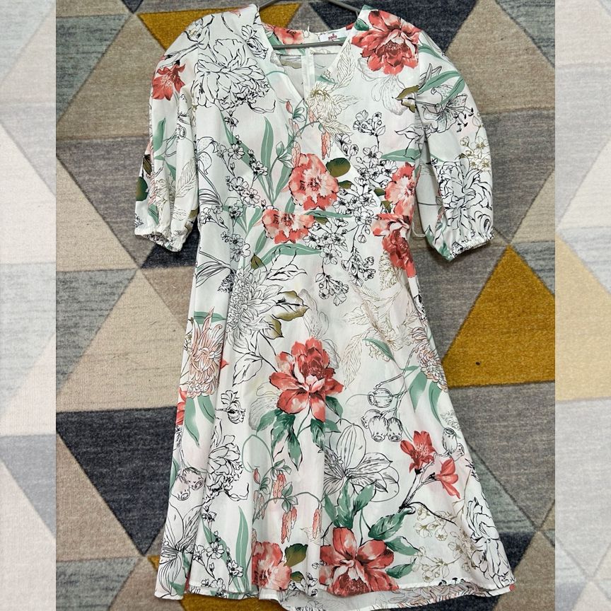 Платье женское 48 50 летнее