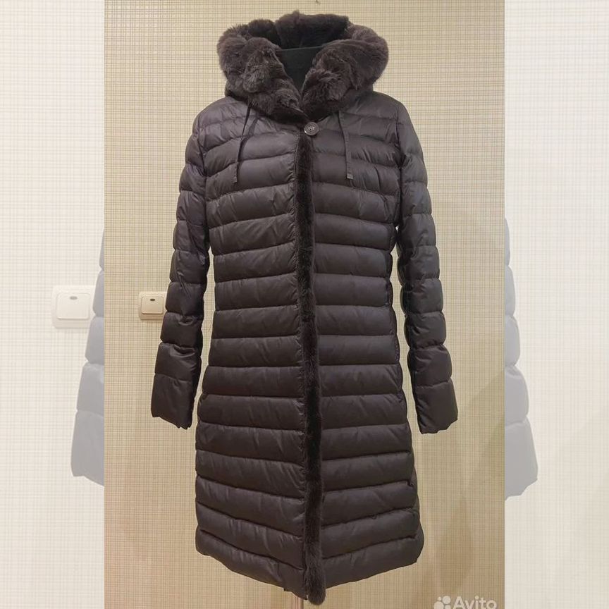 Пальто женское зимнее с мехом 46