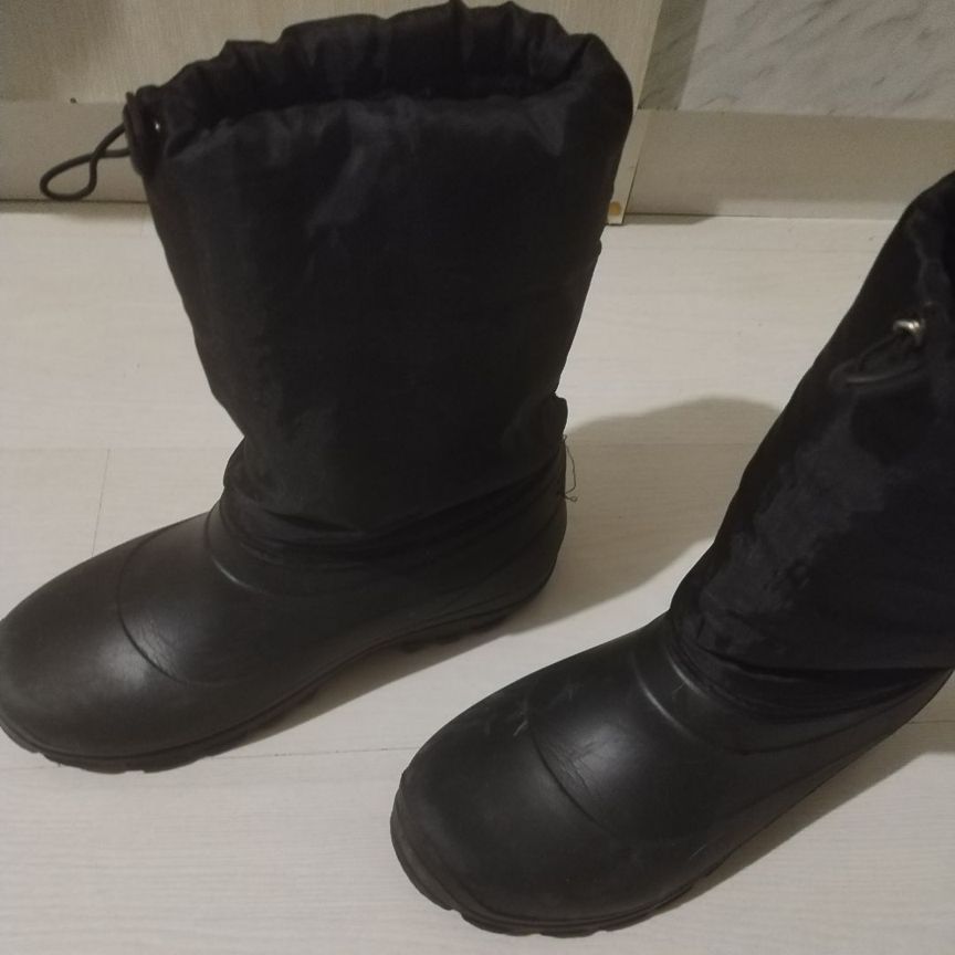 Продам сапожки р40