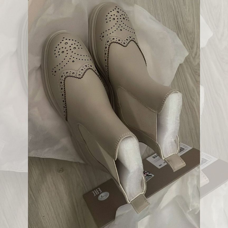 Ботинки женские демисезонные 39 размер